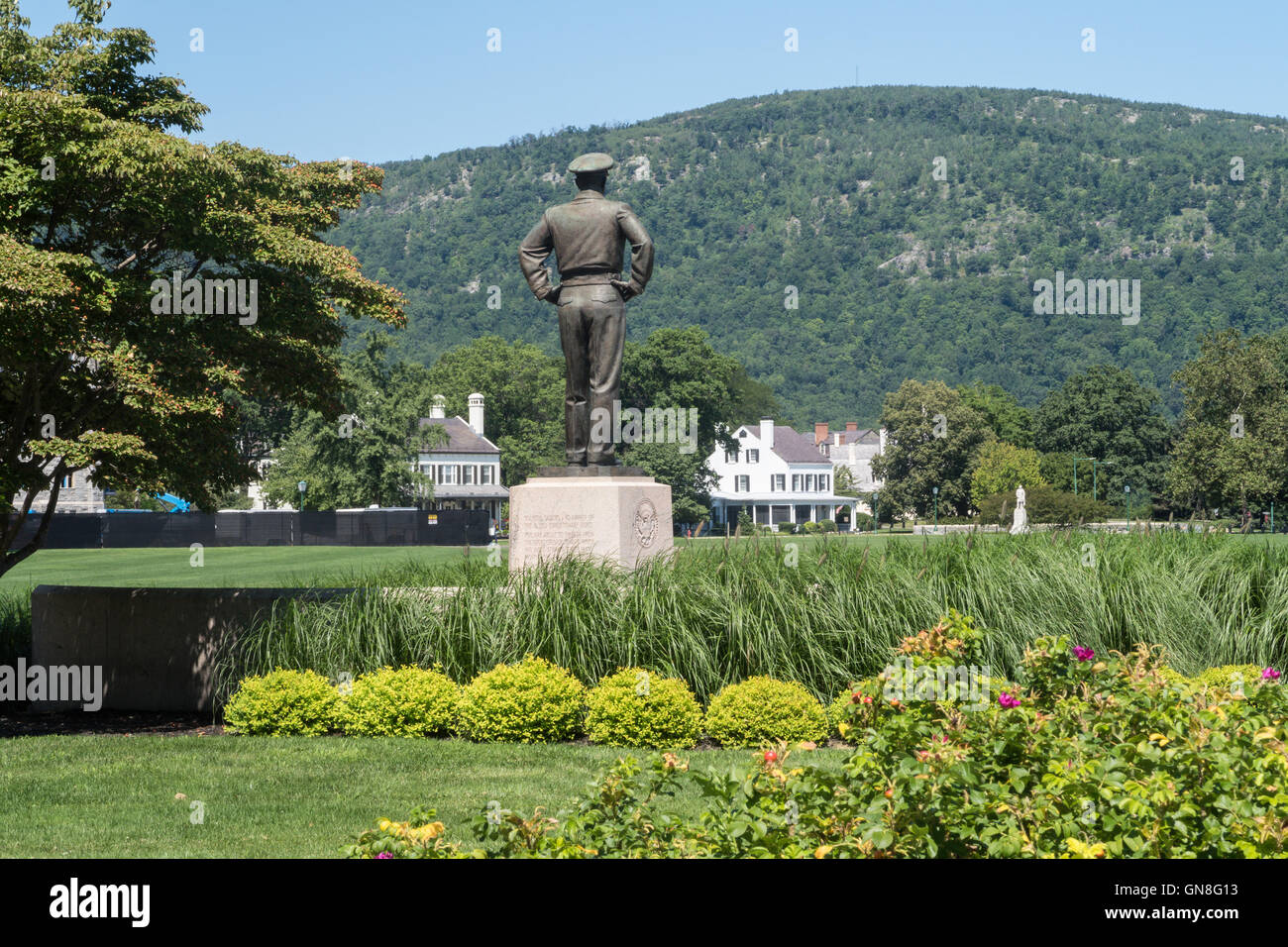 General Dwight D. Eisenhower Statue Overlooking the Plain and Qtrs 100 ...