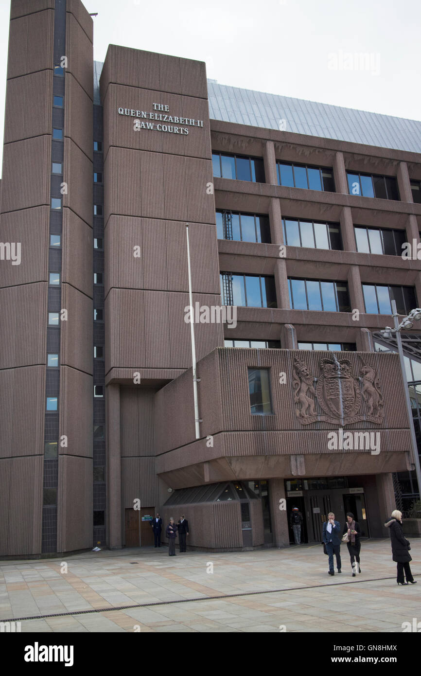 Crown courts liverpool hi-res stock photography and images - Alamy