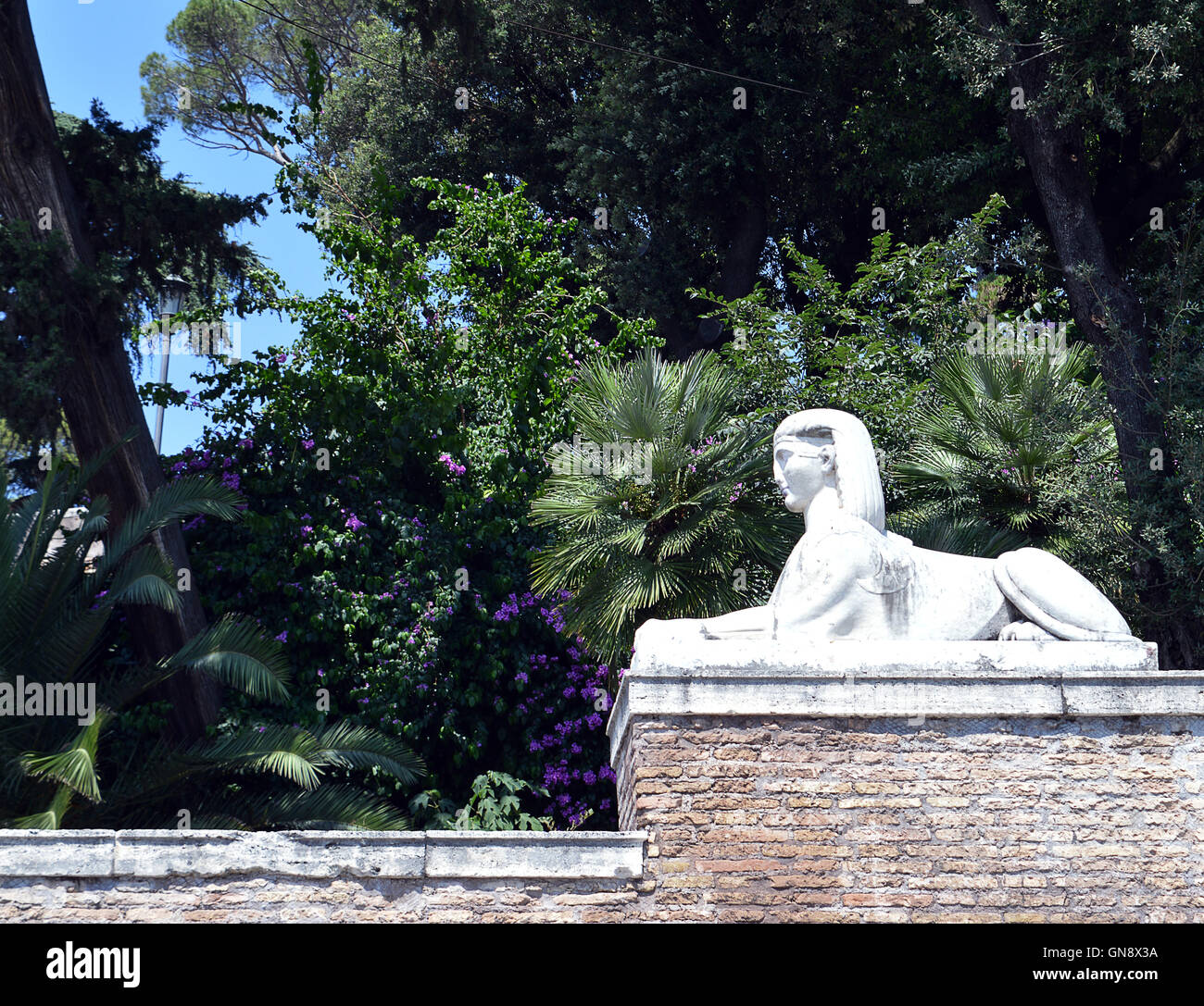 Statue of sphinx in Piazza del Popolo, Rome Stock Photo - Alamy