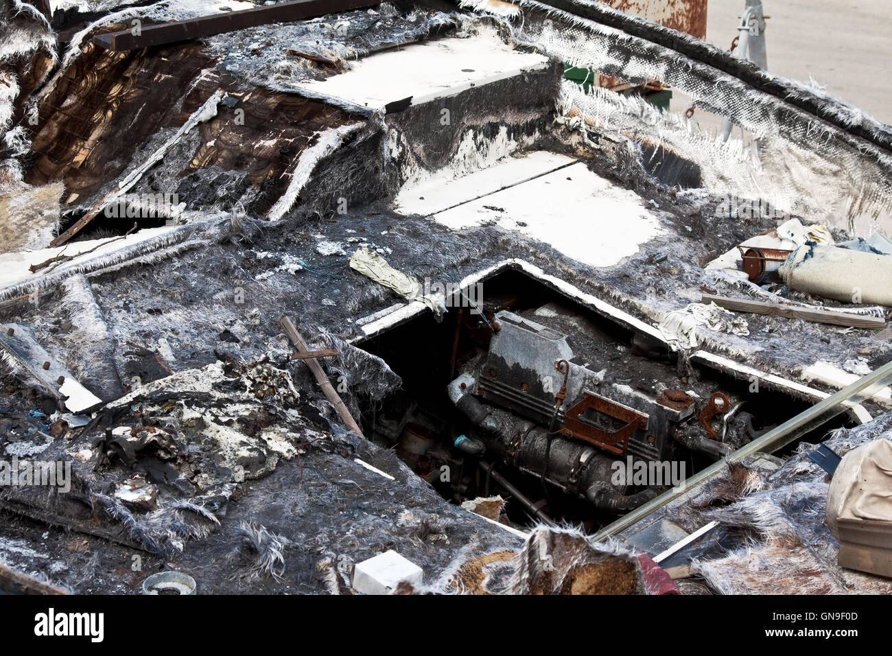 Burned burnt boat hi-res stock photography and images - Alamy