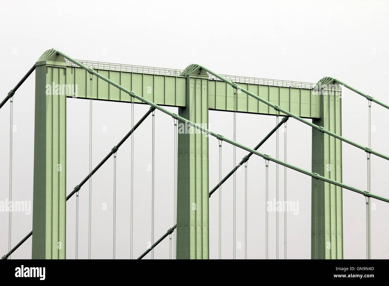 Bridge parts hi-res stock photography and images - Alamy