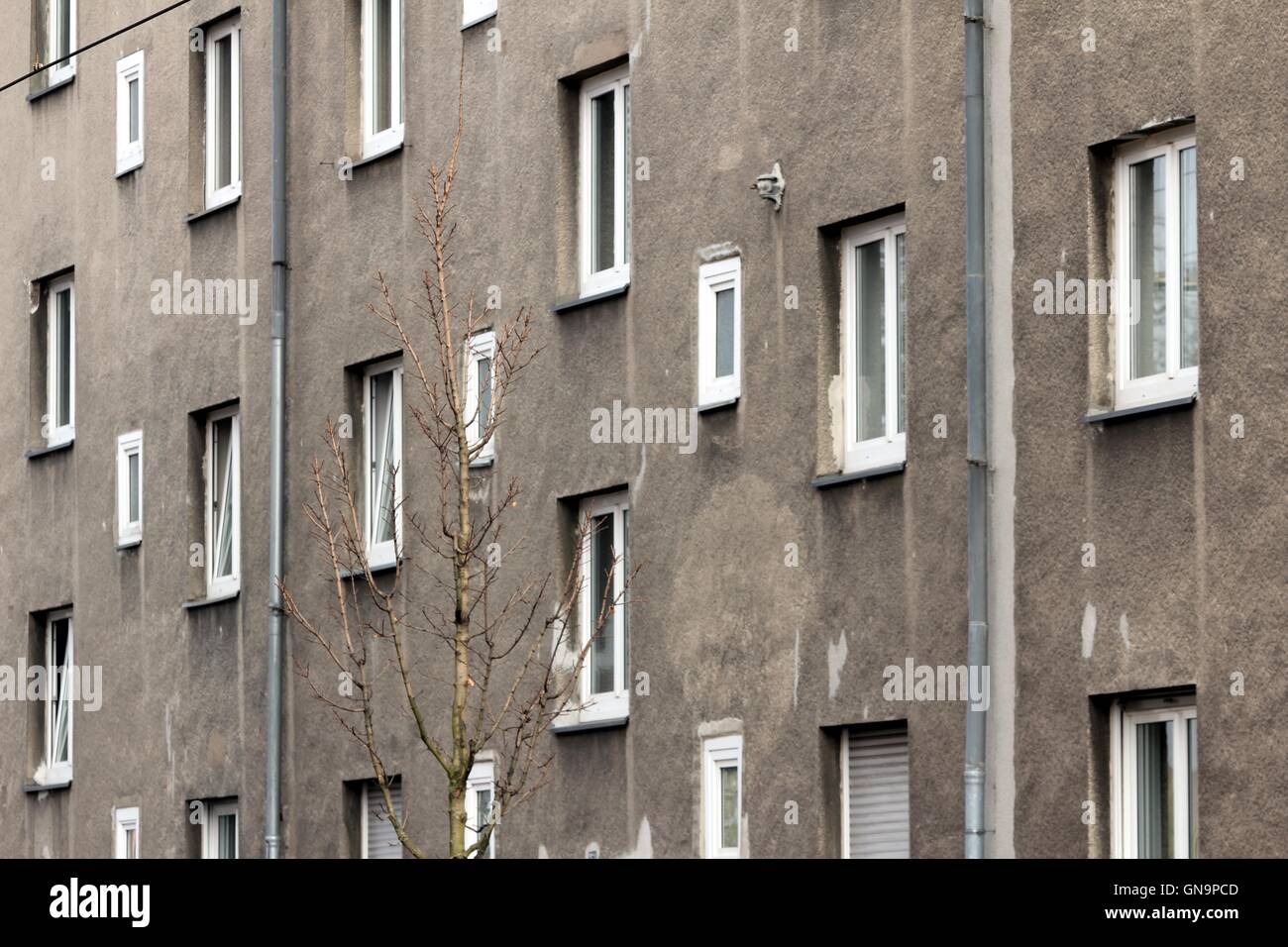Ugly houses hi-res stock photography and images - Alamy