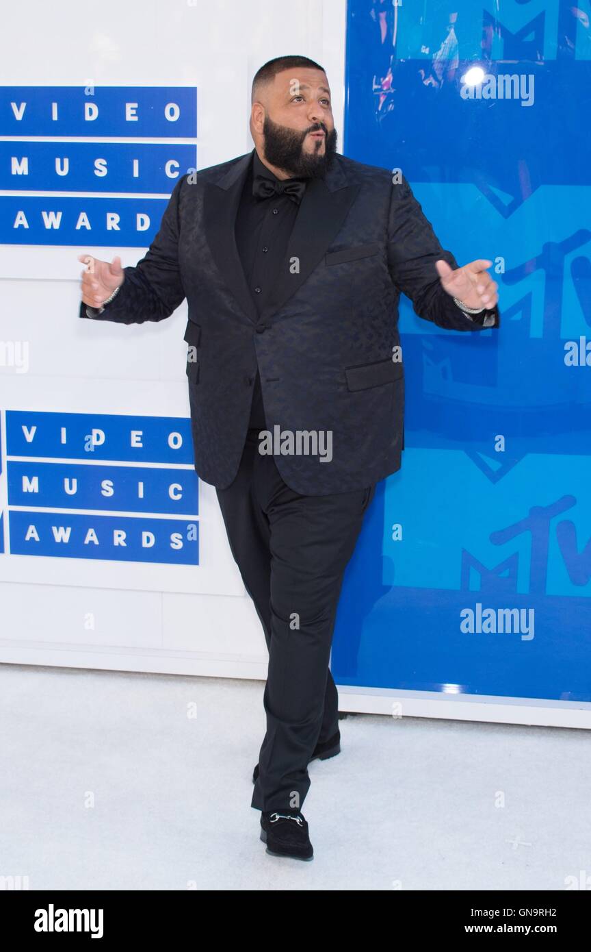 Dj khaled mtv 2016 hi-res stock photography and images - Alamy