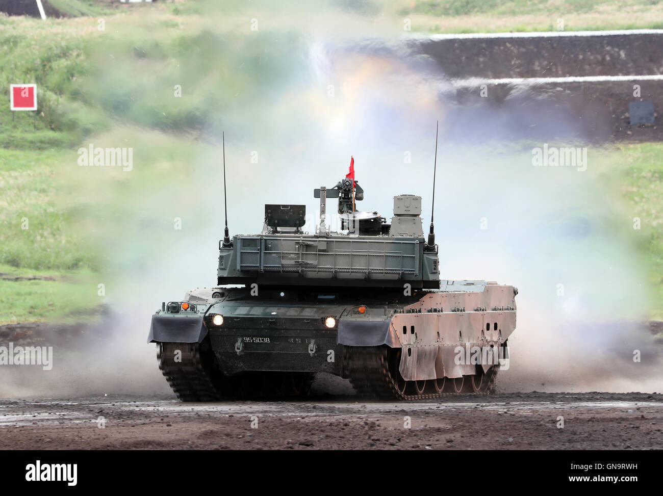 Gotemba, Japan. 28th Aug, 2016. Japanese Ground Self-Defense Forces ...