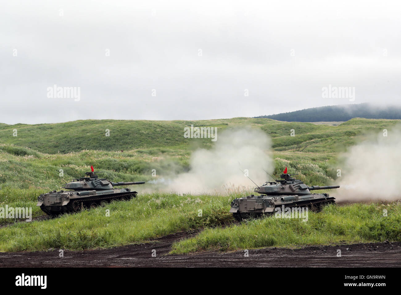 Gotemba, Japan. 28th Aug, 2016. Japanese Ground Self-Defense Forces ...