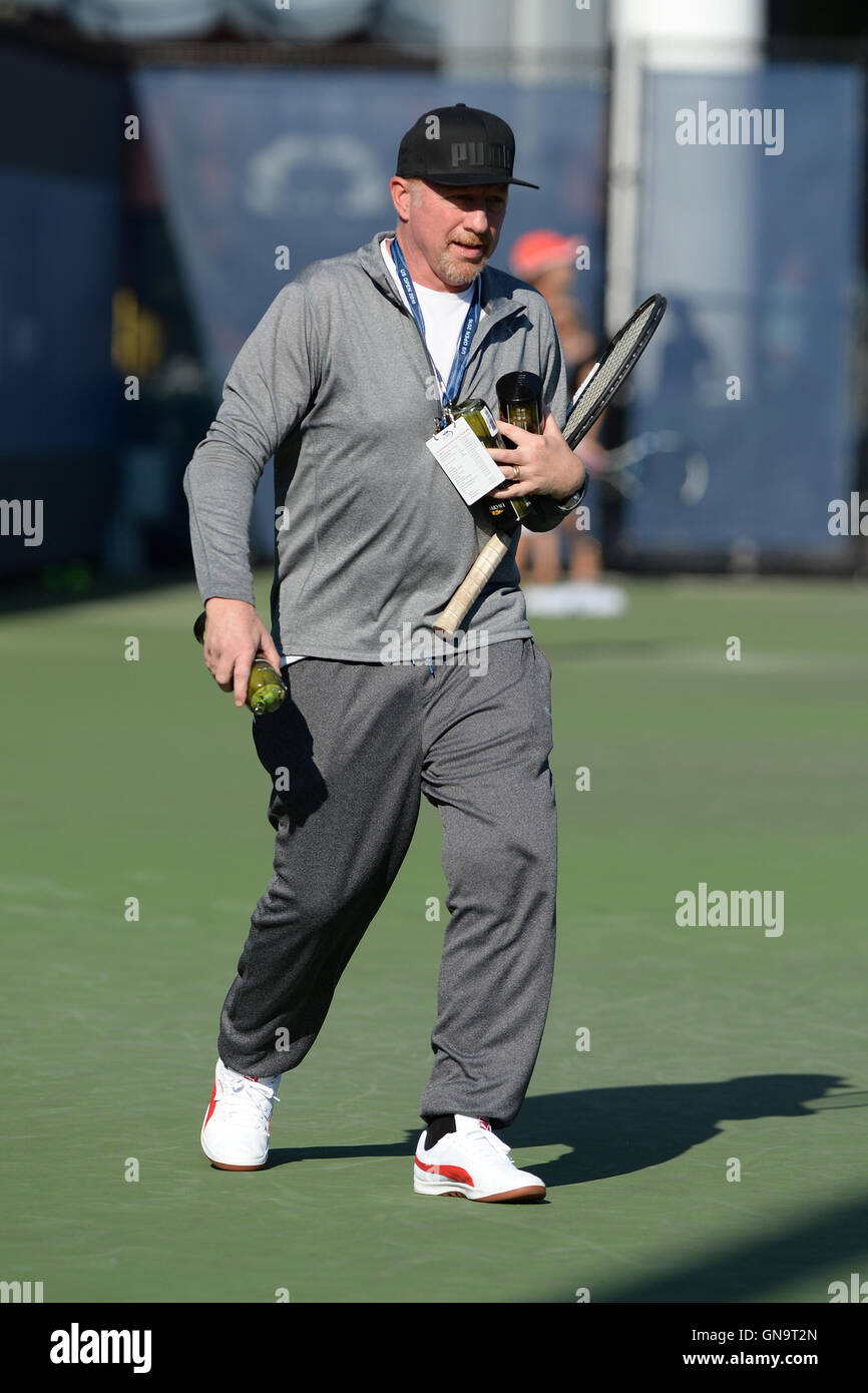 New York, USA. 28th Aug, 2016. Boris Becker on the practice court at ...