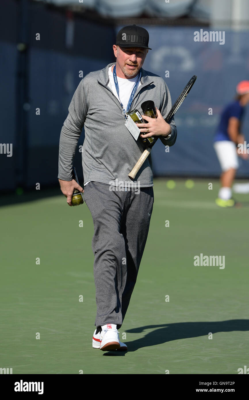 New York, USA. 28th Aug, 2016. Boris Becker on the practice court at ...