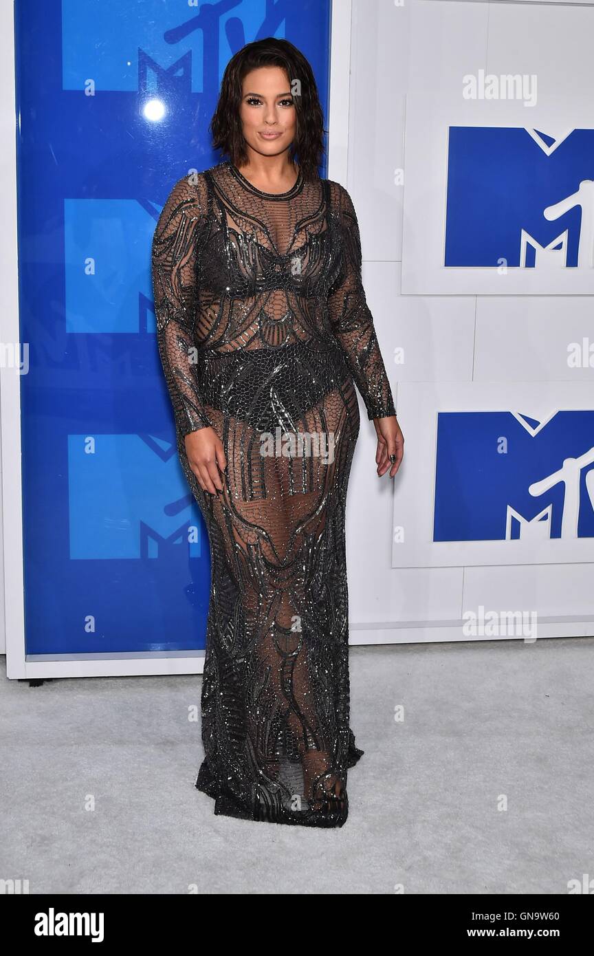 New York, NY, USA. 28th Aug, 2016. Ashley Graham at arrivals for 2016 ...