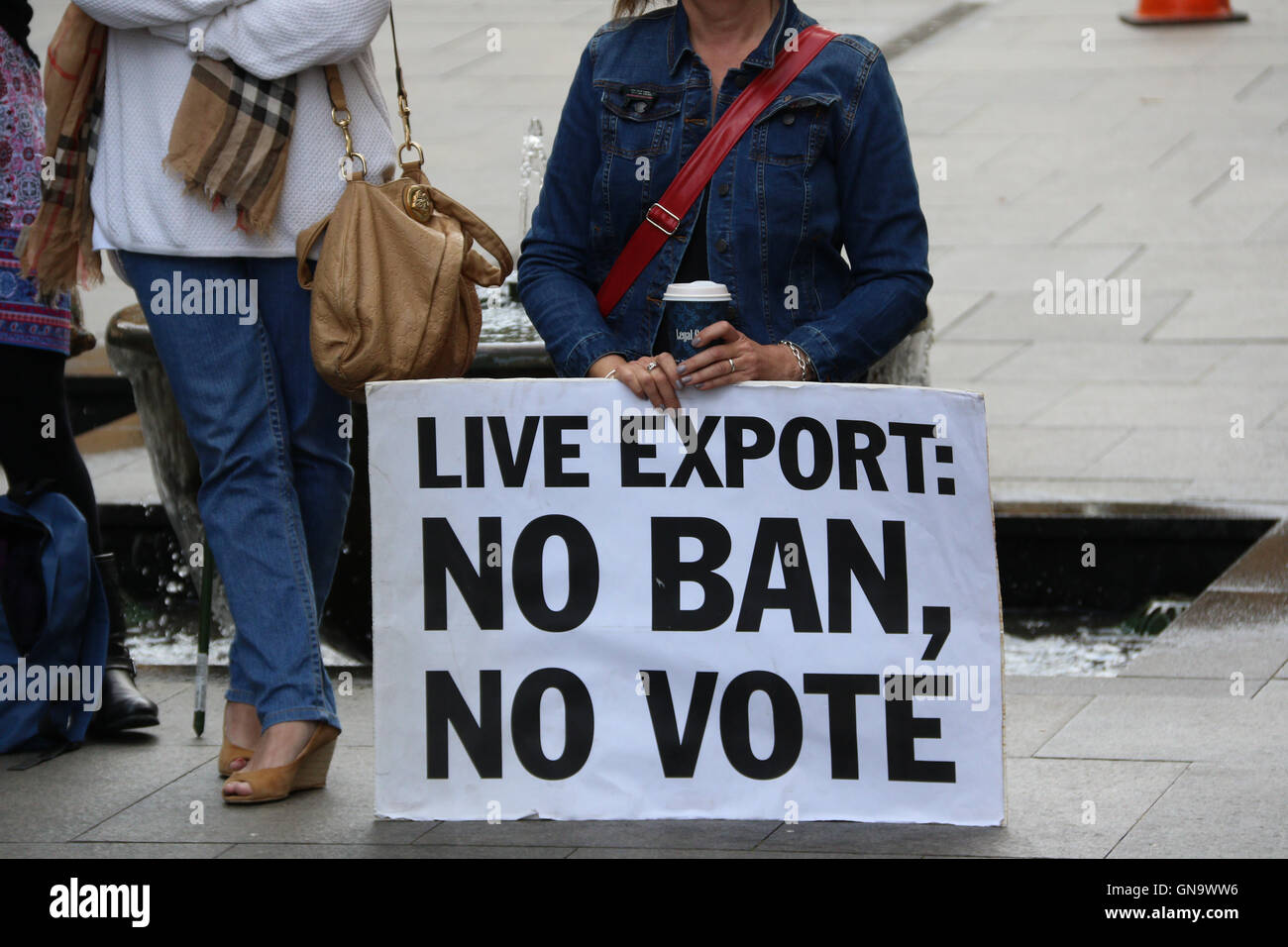 Animal liberation sign hi-res stock photography and images - Alamy