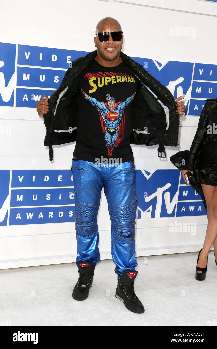 New York, New York, USA. 28th Aug, 2016. Flo Rida arrives at the 2016 ...