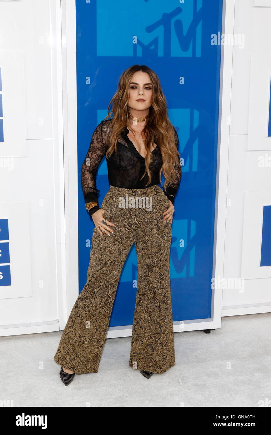 New York, Us. 29th Aug, 2016. Singer JoJo attends the MTV Video Music ...