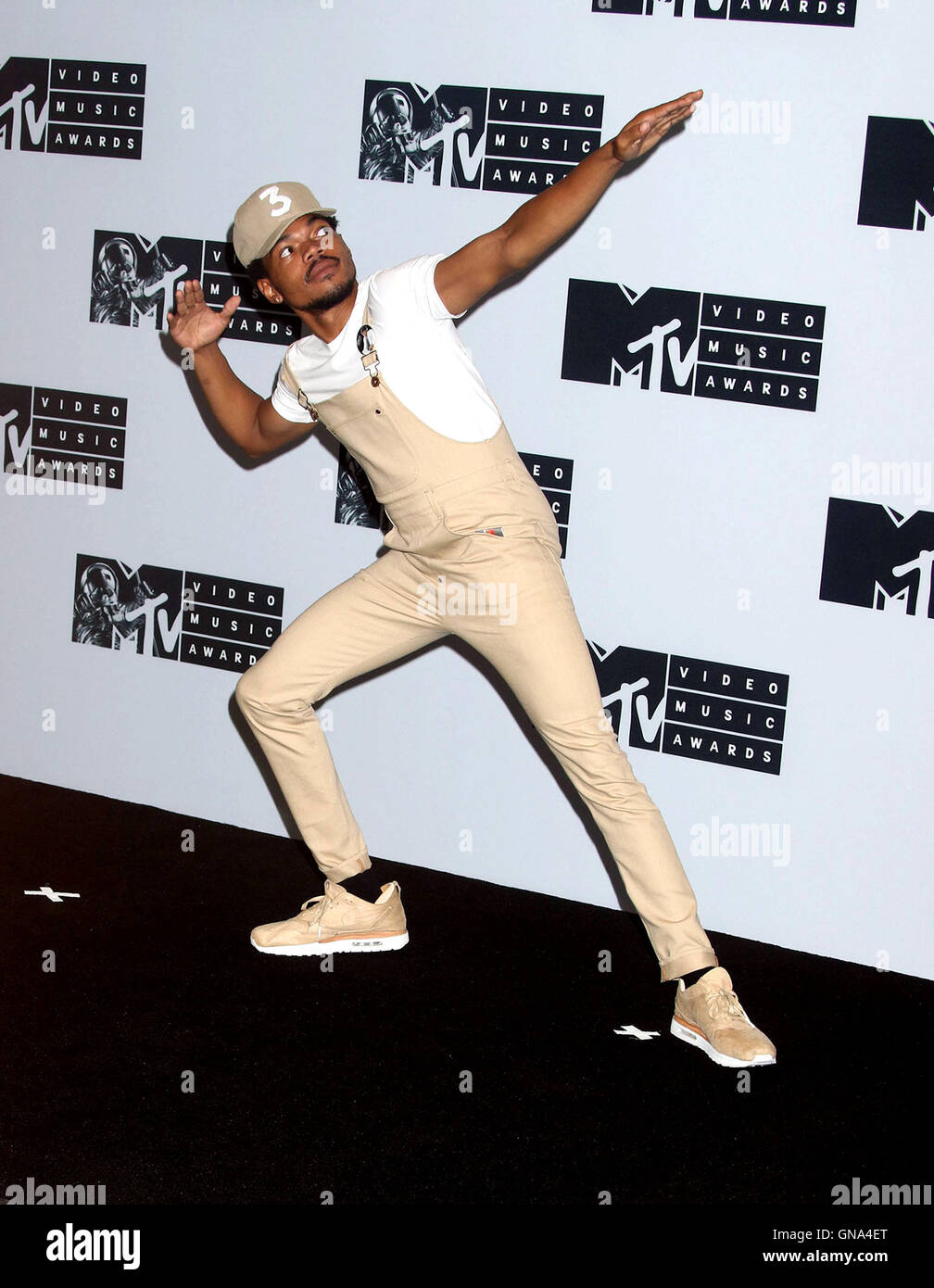 New York, New York, USA. 28th Aug, 2016. CHANCE THE RAPPER poses for ...