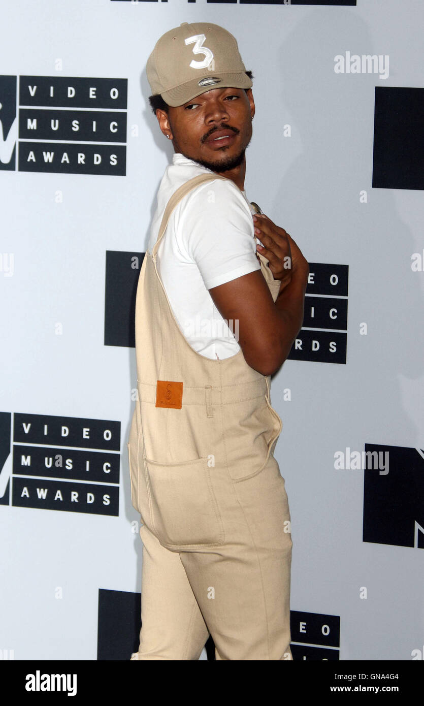 New York, New York, USA. 28th Aug, 2016. CHANCE THE RAPPER poses for ...
