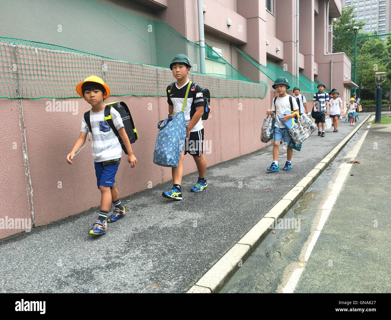 Tokyo, Japan. 30th Aug, 2016. Students go to school in Tokyo, Japan ...