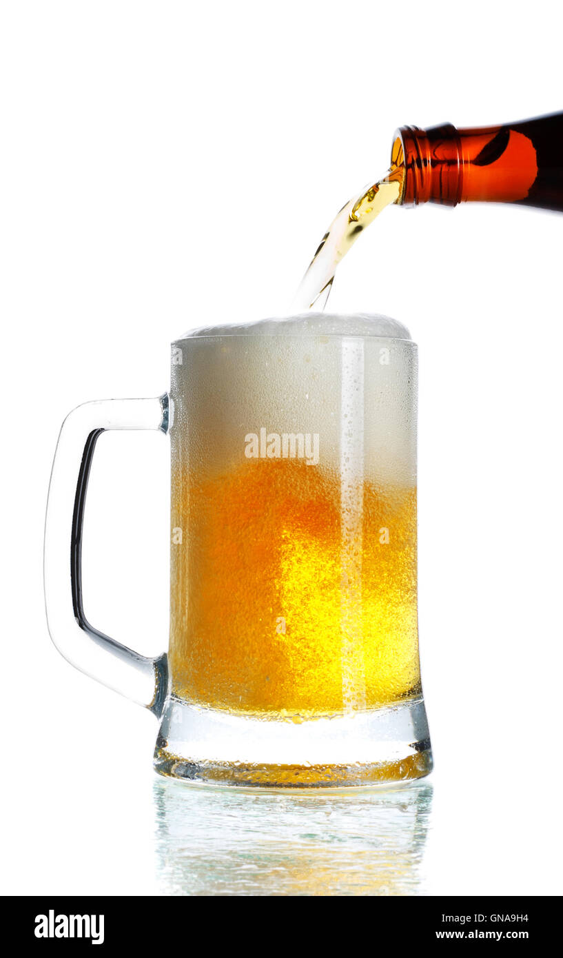 Beer falling hi-res stock photography and images - Alamy