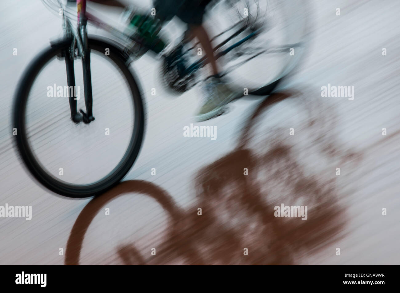 Overflow in the city bike hi-res stock photography and images - Alamy