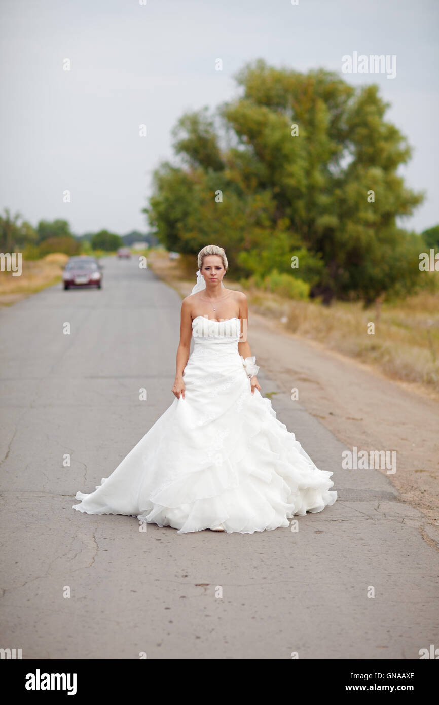 Bride on step wedding hi-res stock photography and images - Alamy