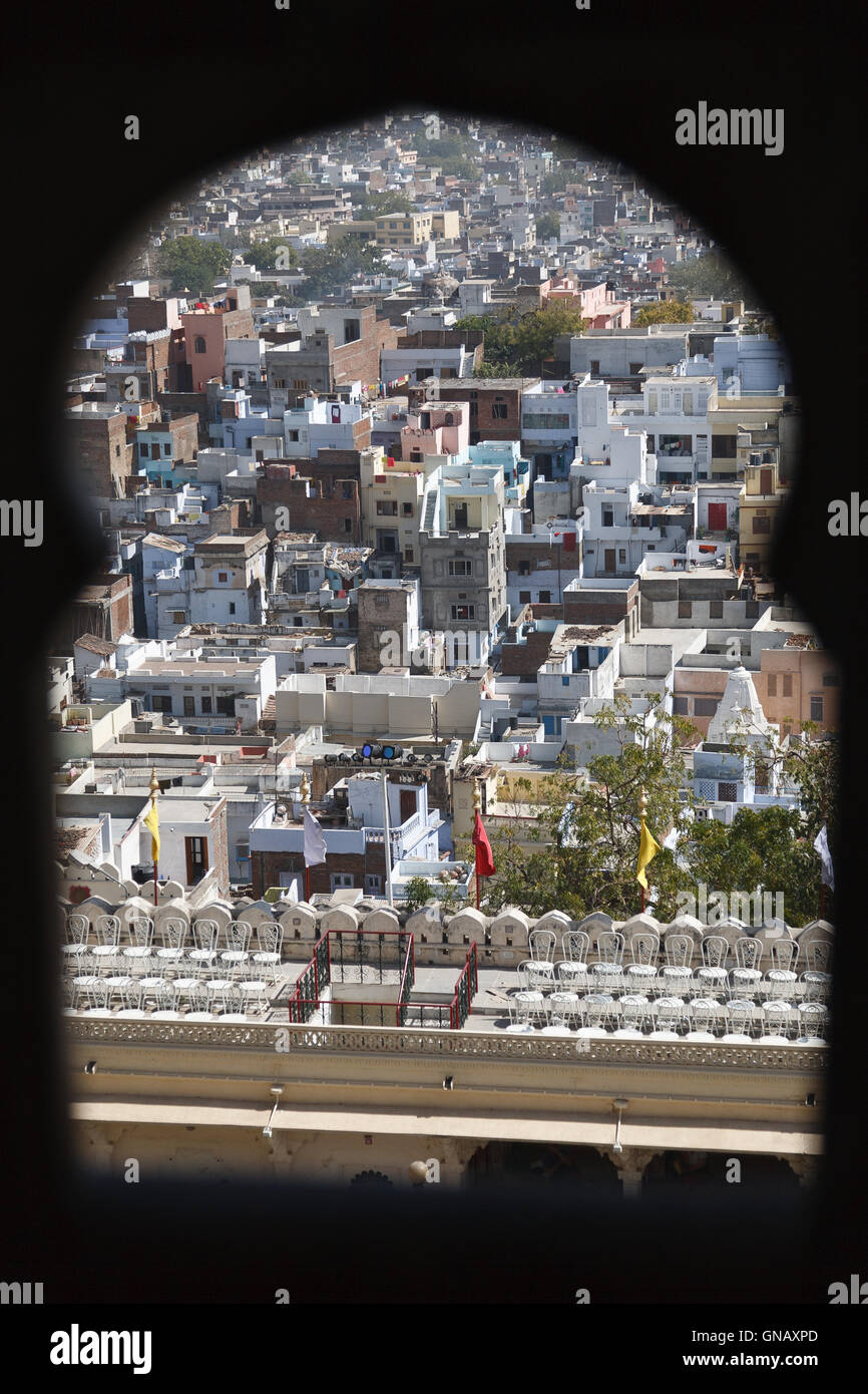City through a window hi-res stock photography and images - Alamy