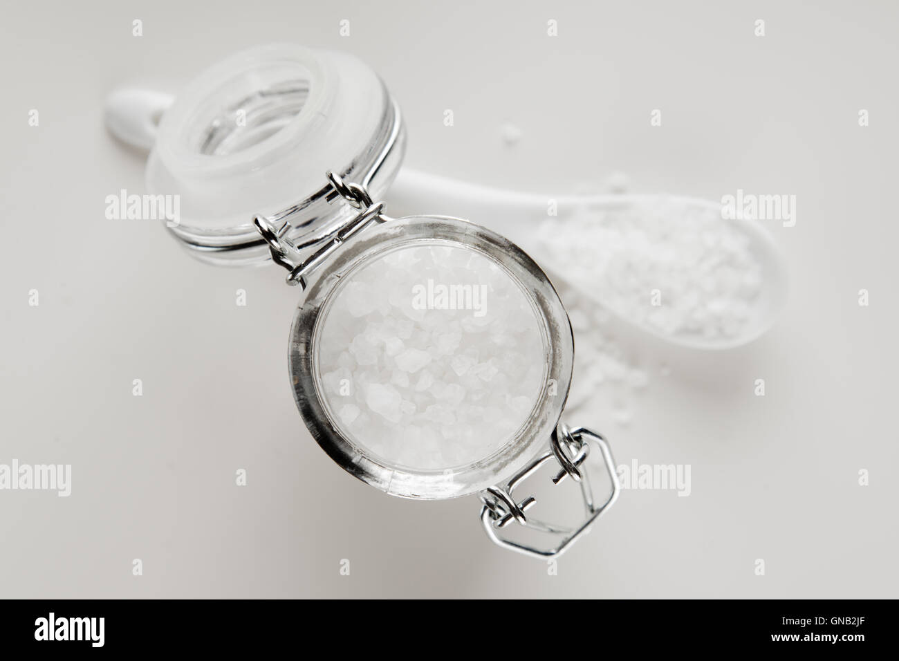 Table salt container hi-res stock photography and images - Alamy