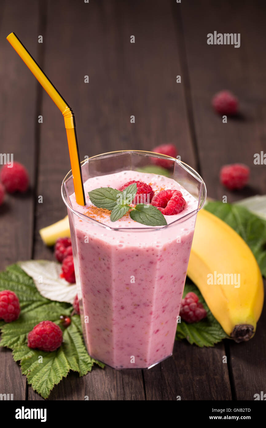 Raspberry banana smoothie Stock Photo - Alamy
