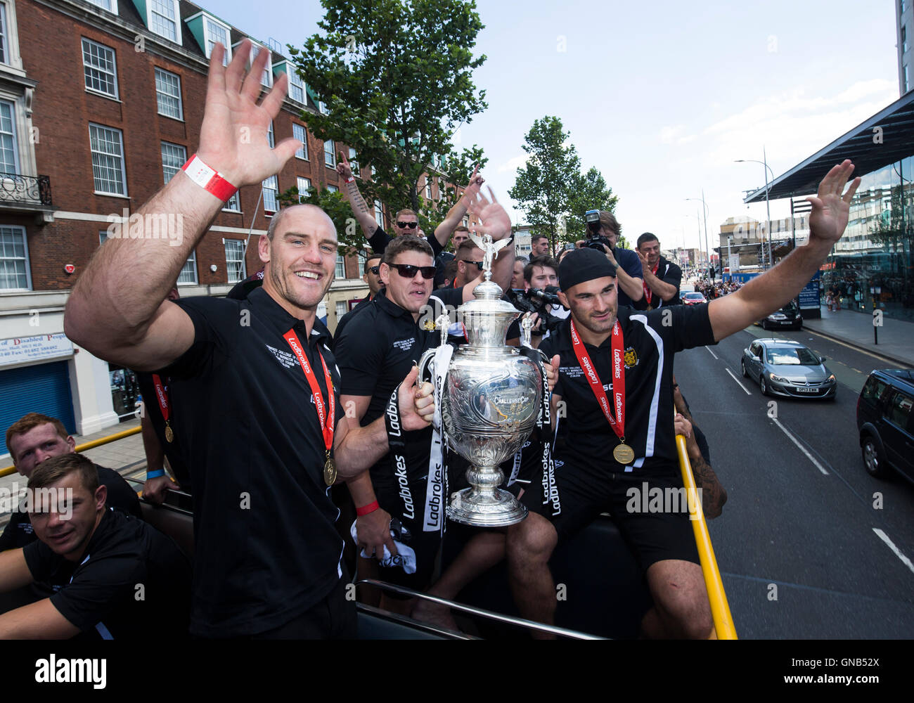 Hull FC captain Gareth Ellis (left), coach Lee Radford and Danny ...