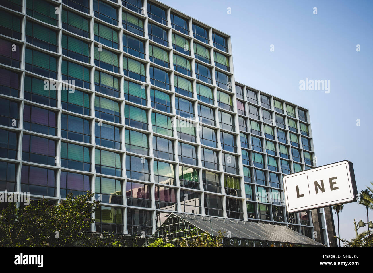 Line hotel hi-res stock photography and images - Alamy