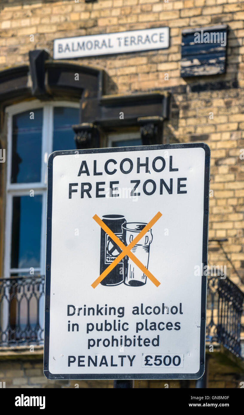 Warning sign alcohol free zone hi-res stock photography and images - Alamy