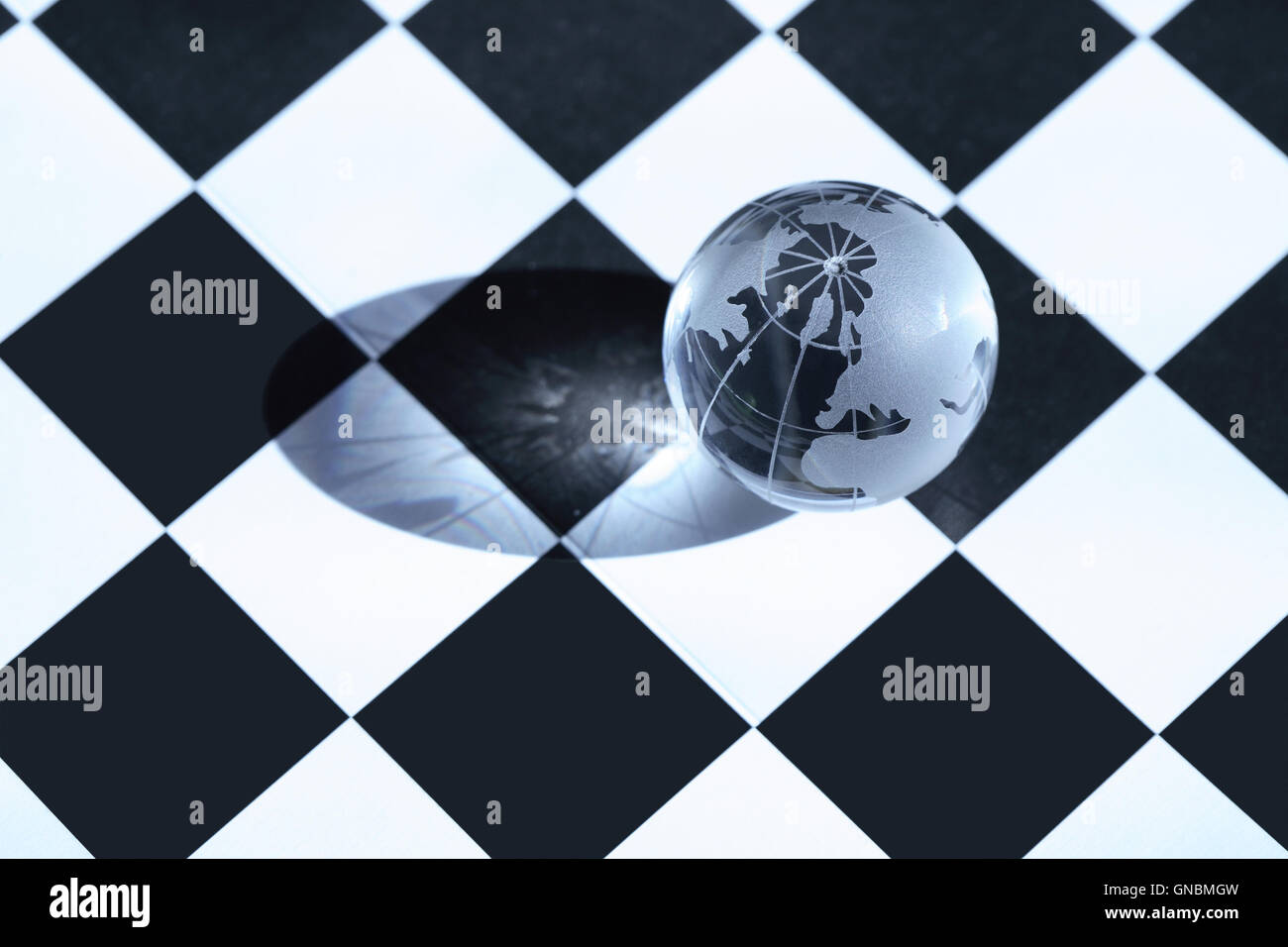 World chessboard hi-res stock photography and images - Alamy