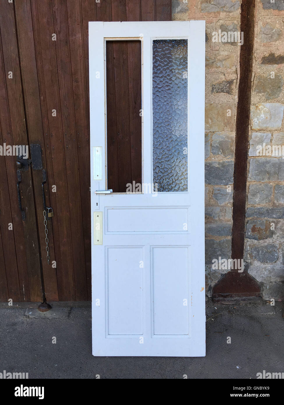 Broken open door hi-res stock photography and images - Alamy