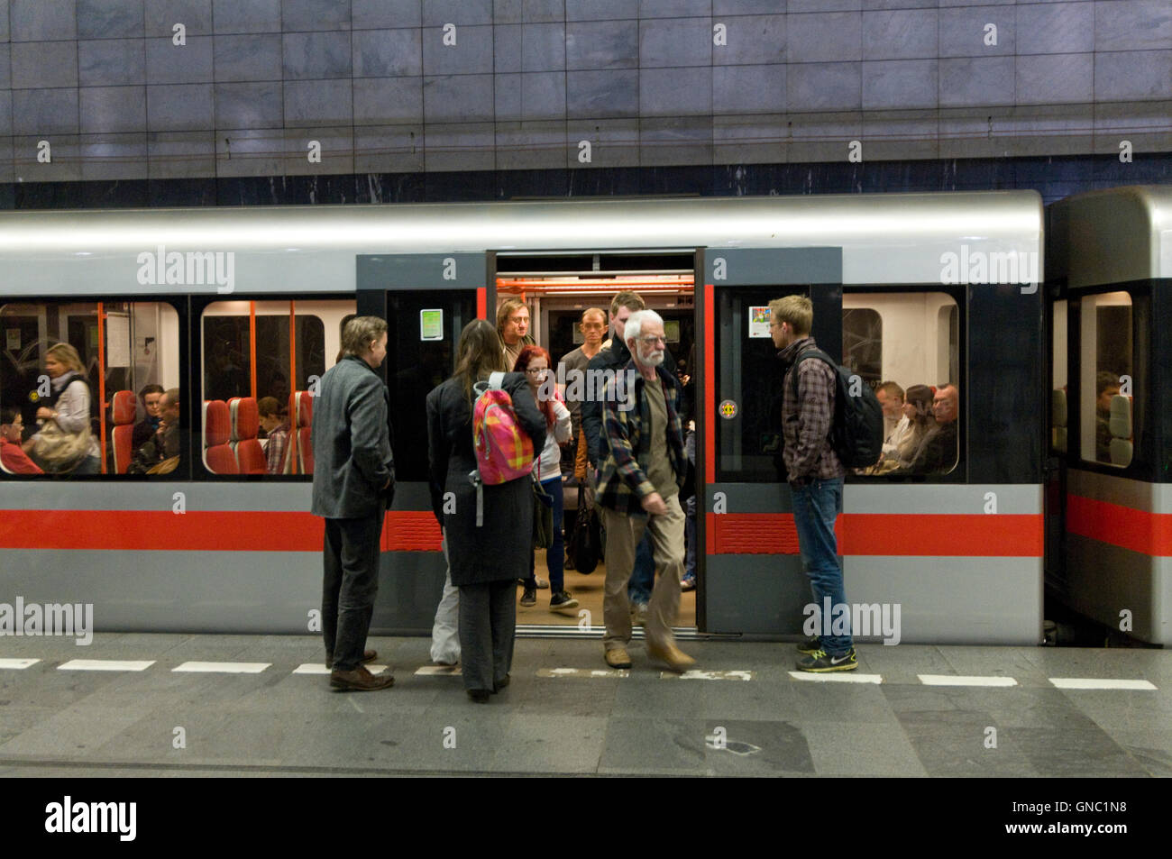 Boarding and alighting hi-res stock photography and images - Alamy