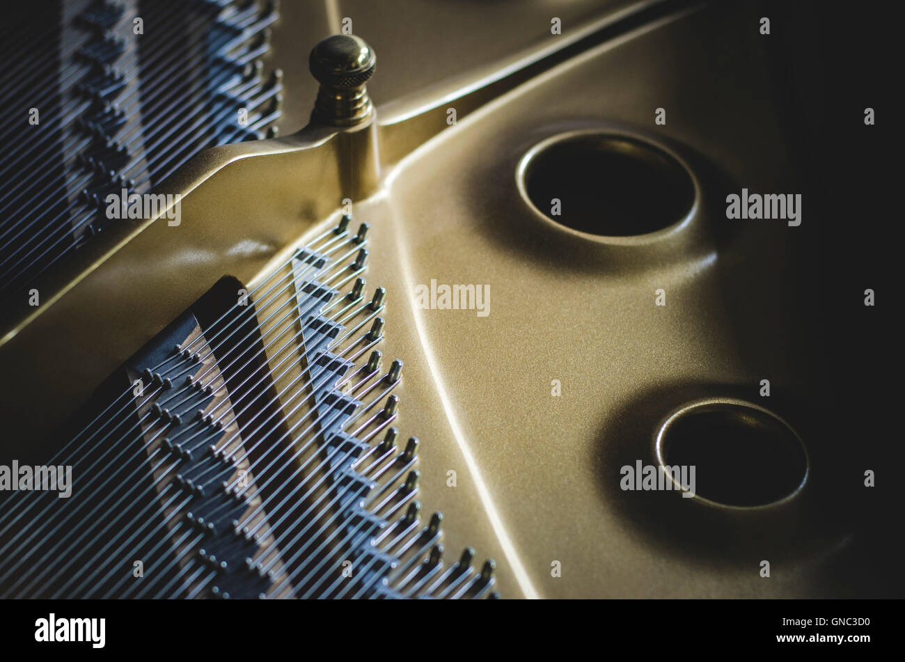 Piano plate hi-res stock photography and images - Alamy