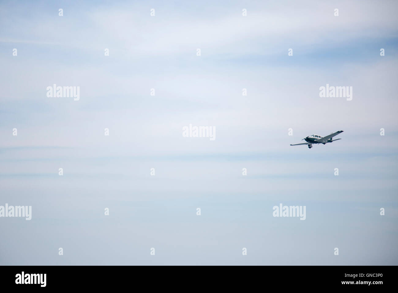 Piper airplane hi-res stock photography and images - Alamy