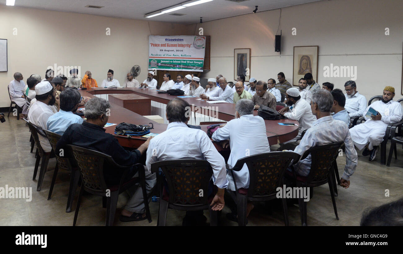 Kolkata, India. 29th Aug, 2016. Jamaat-e-Islami Hind organized a round ...