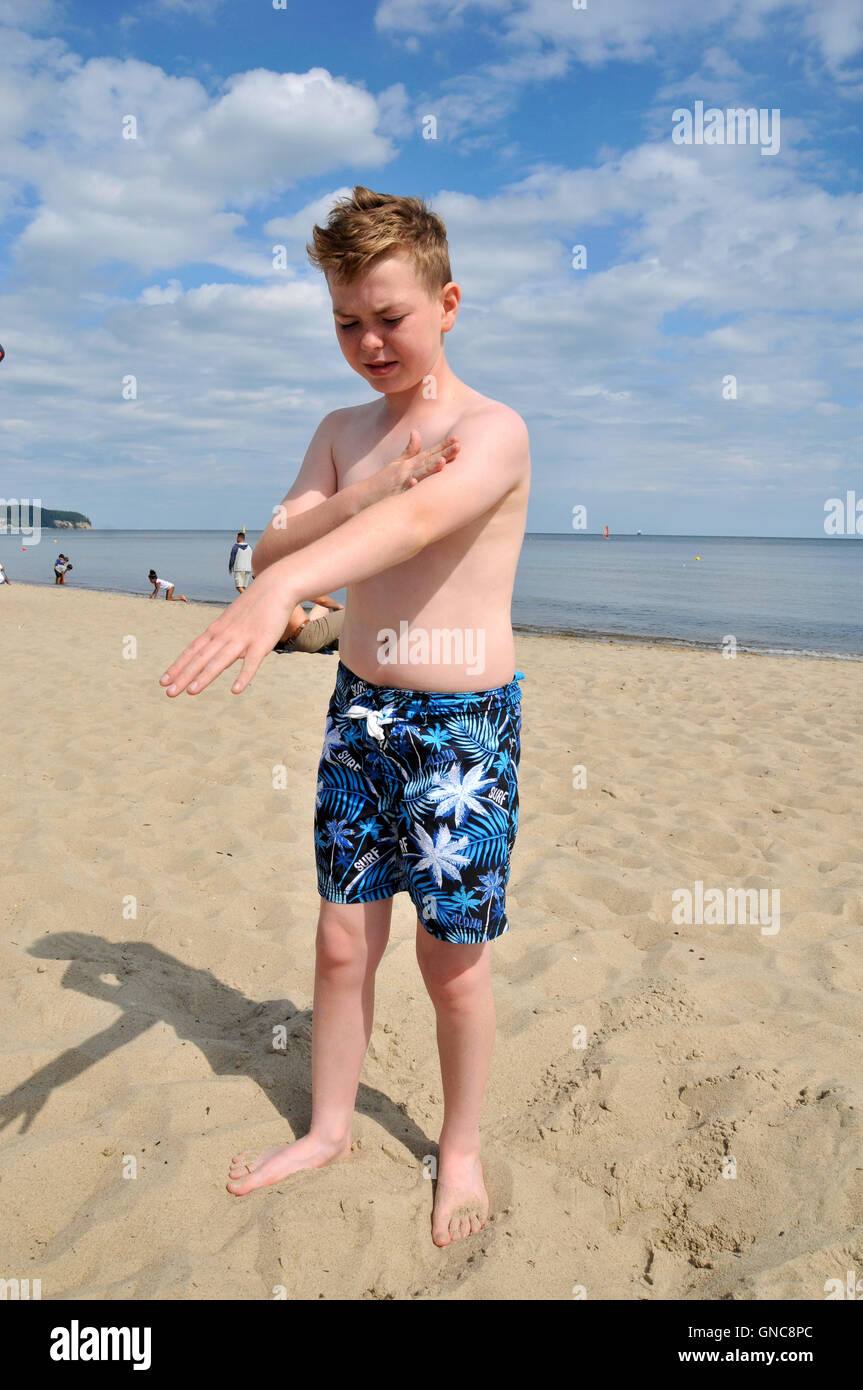 Boy sun protection hi-res stock photography and images - Alamy