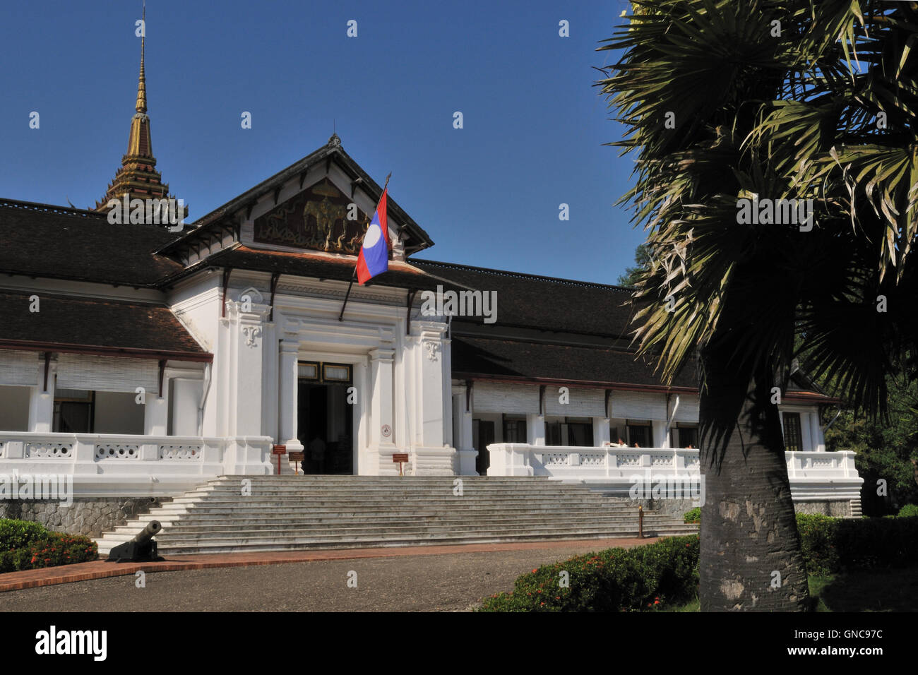Luang Prabang, Ho Kham (Royal Palace) With Lao Flag Stock Photo - Alamy