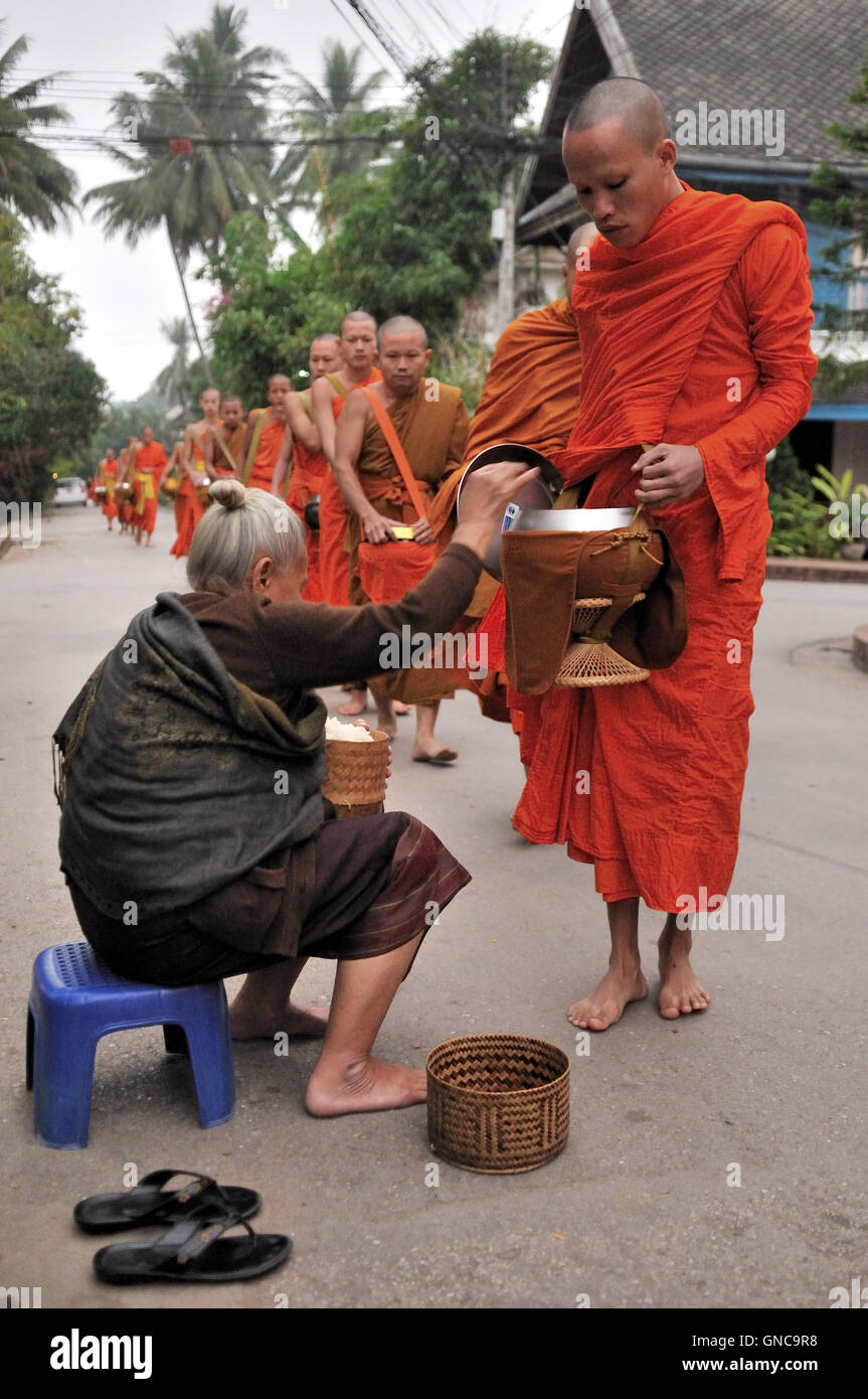 Buddhist monk from luang prabang hi-res stock photography and images ...