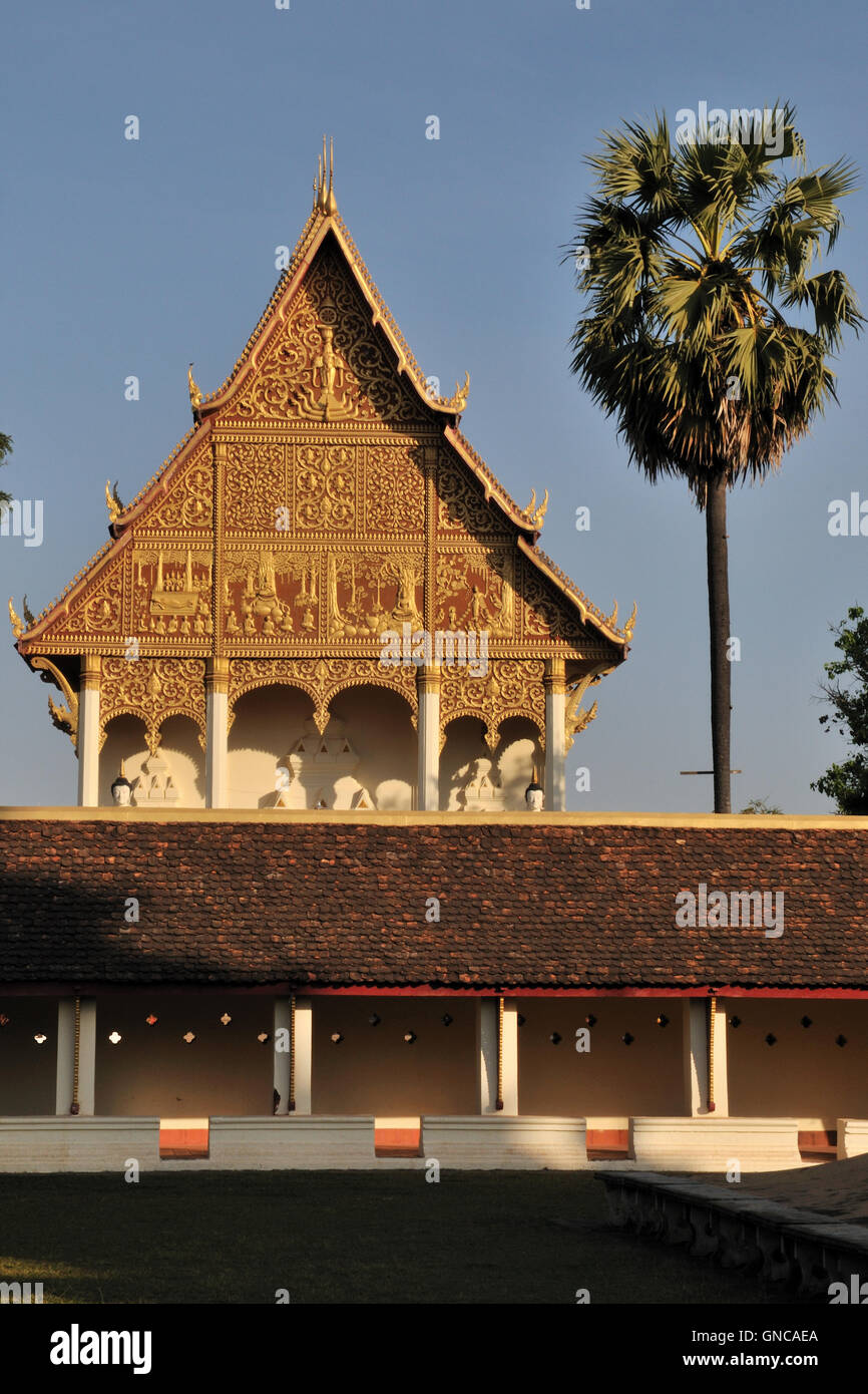 Vientiane, Pha That Luang Temple and Palmtree Stock Photo - Alamy