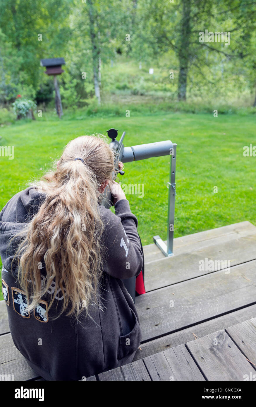 Girl with weapon hi-res stock photography and images - Alamy
