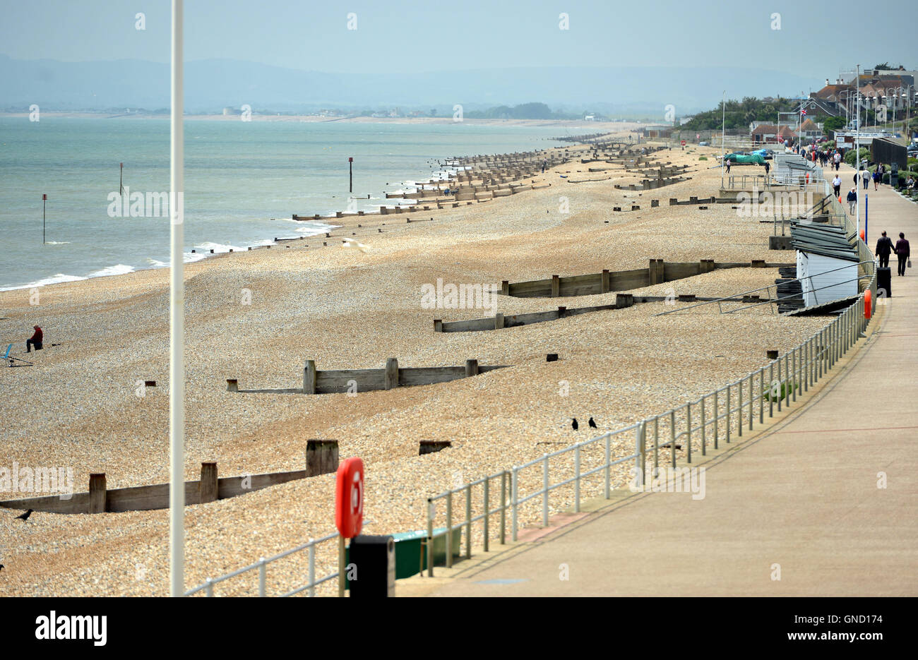 Seafront and groynes at Bexhill Stock Photo - Alamy