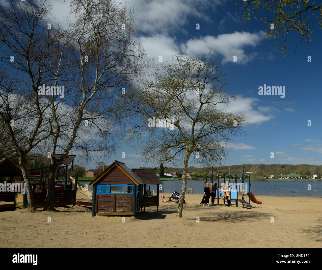Ruislip beach and lido hi-res stock photography and images - Alamy