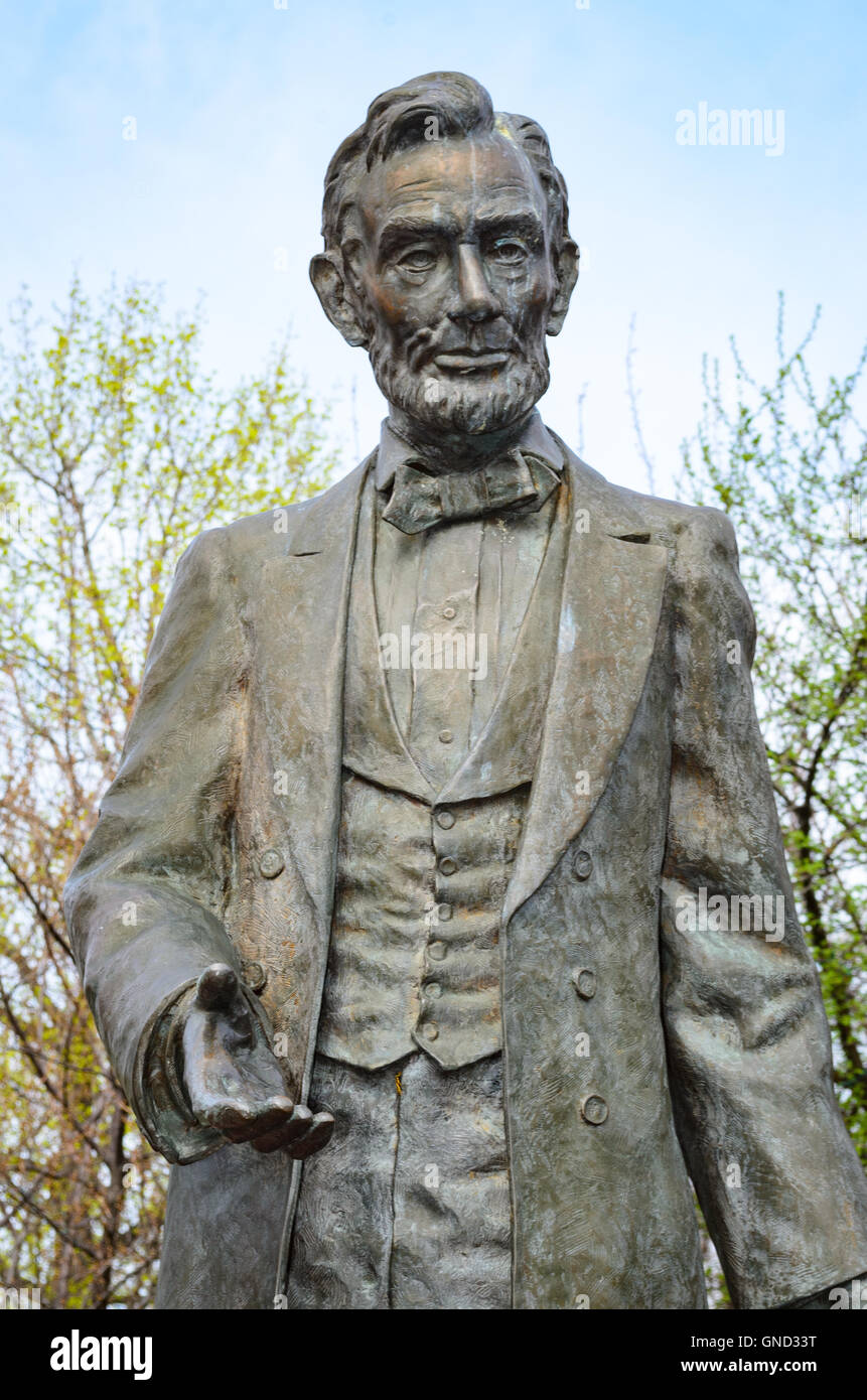 Statue of Grace Bedell and Abraham Lincoln Stock Photo - Alamy