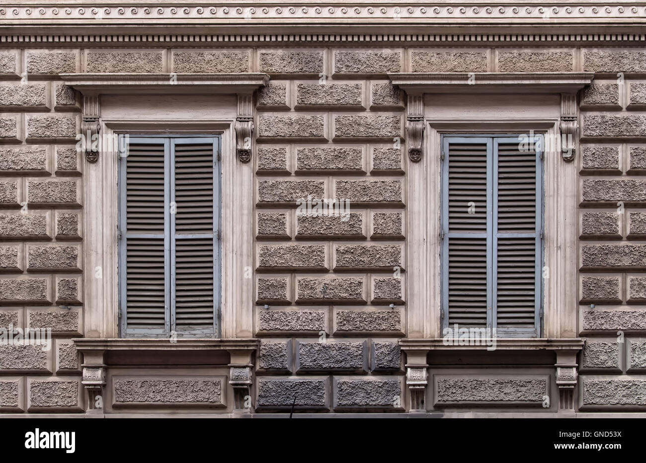 Rome old windows hi-res stock photography and images - Alamy