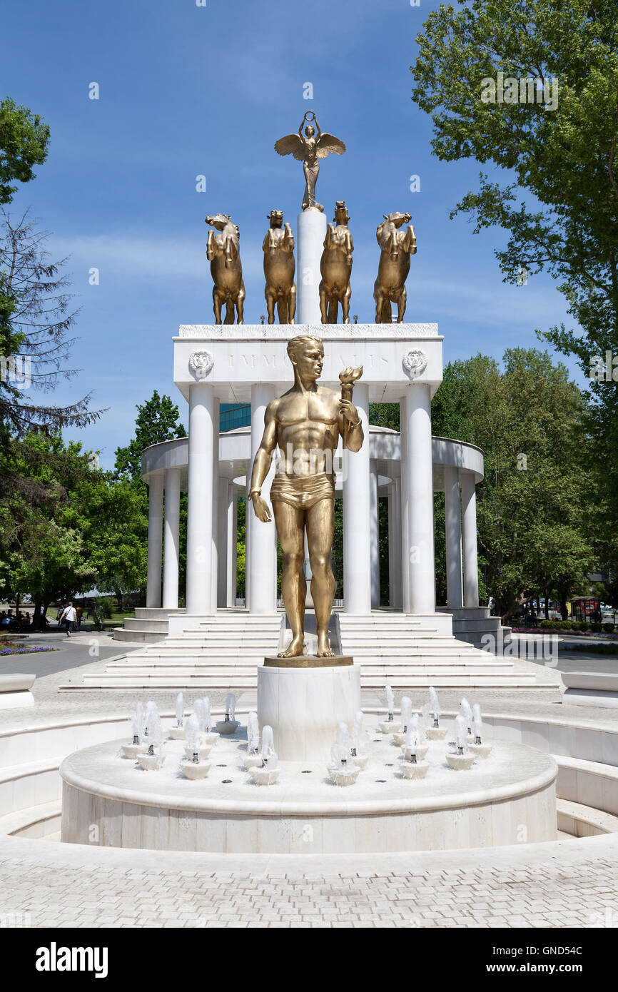 Statue sculpture skopje macedonia hi-res stock photography and images ...
