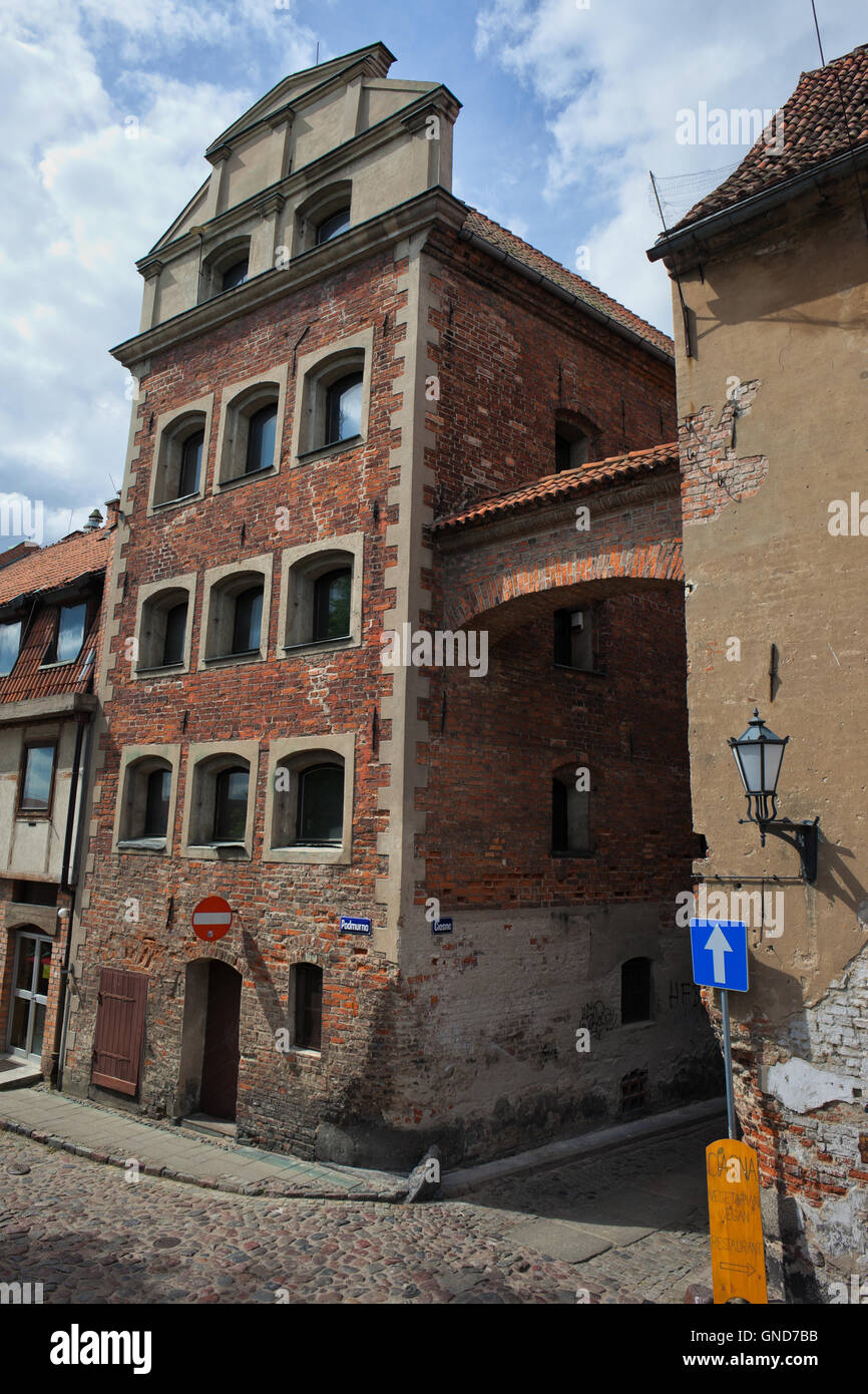 Historic building with linking arch on corner of Podmurna and Ciasna ...