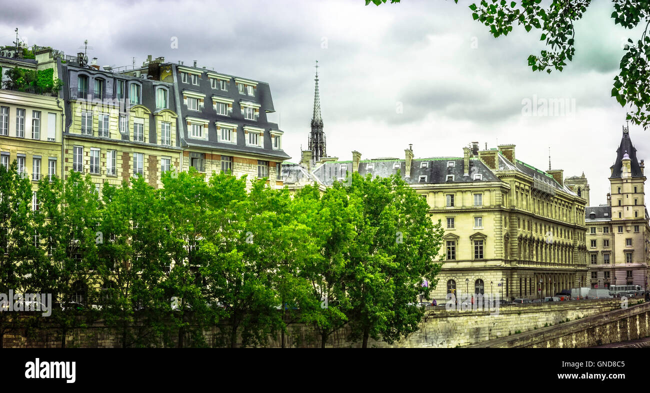 Luxury apartment buildings beside the Seine River, Paris Stock Photo ...