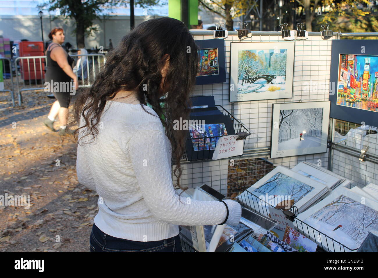 Sell your art hi-res stock photography and images - Alamy