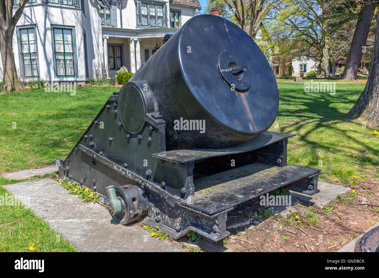 American Forged Cannon from Fort Pitt, PA 1861 Stock Photo - Alamy