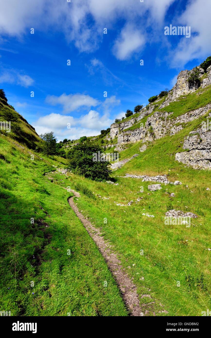 Lathkill dale hi-res stock photography and images - Alamy