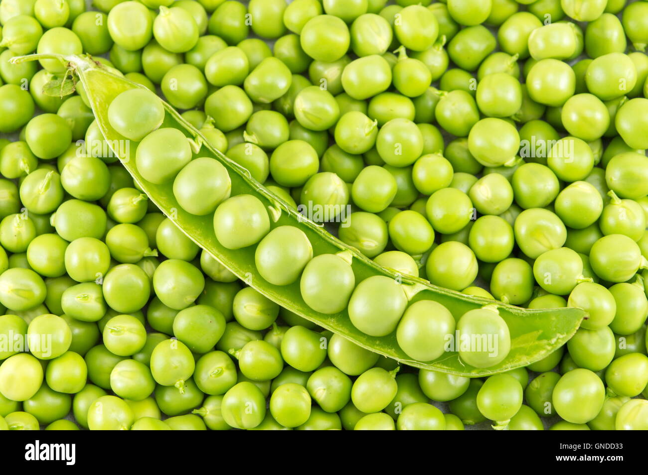 Peas texture hi-res stock photography and images - Alamy