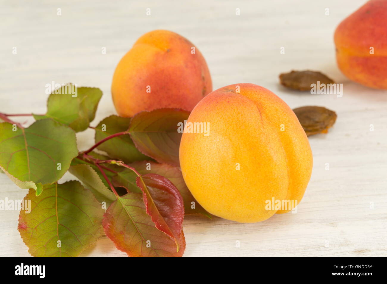 Apricot hi-res stock photography and images - Alamy